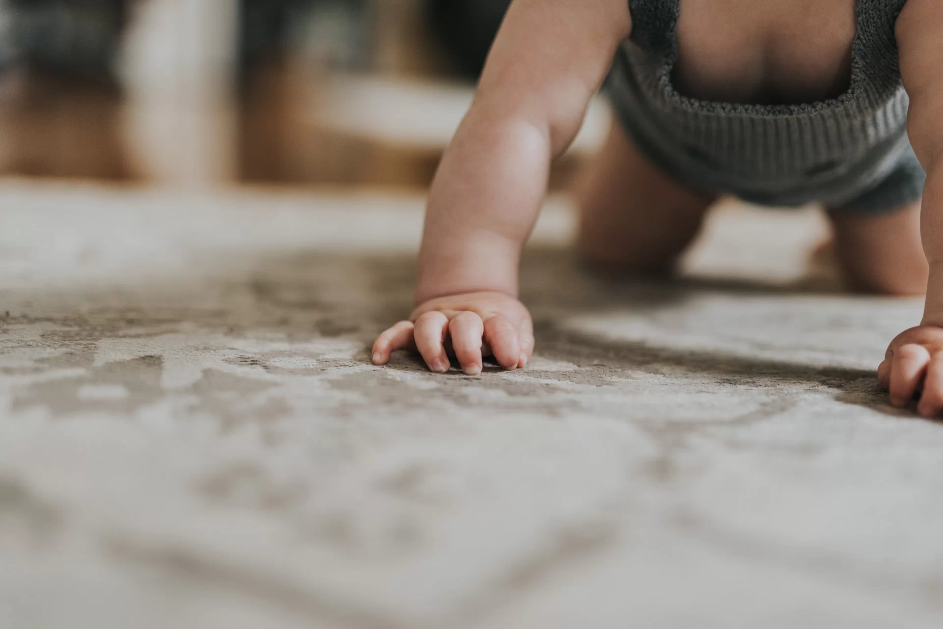 Les premiers pas de bébé : 5 conseils pratiques - Blog bébé Calin Caline